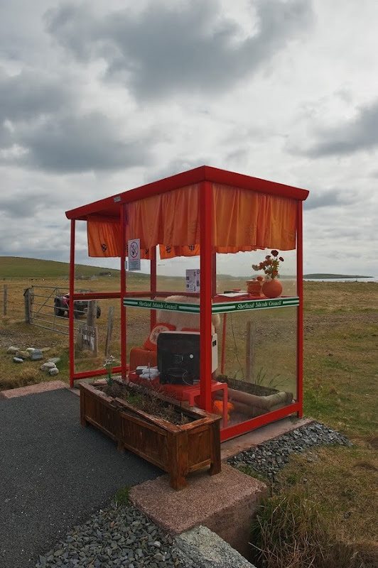 The Curious Story of ‘Bobby's Bus Shelter’ at Unst, Scotland | Amusing ...
